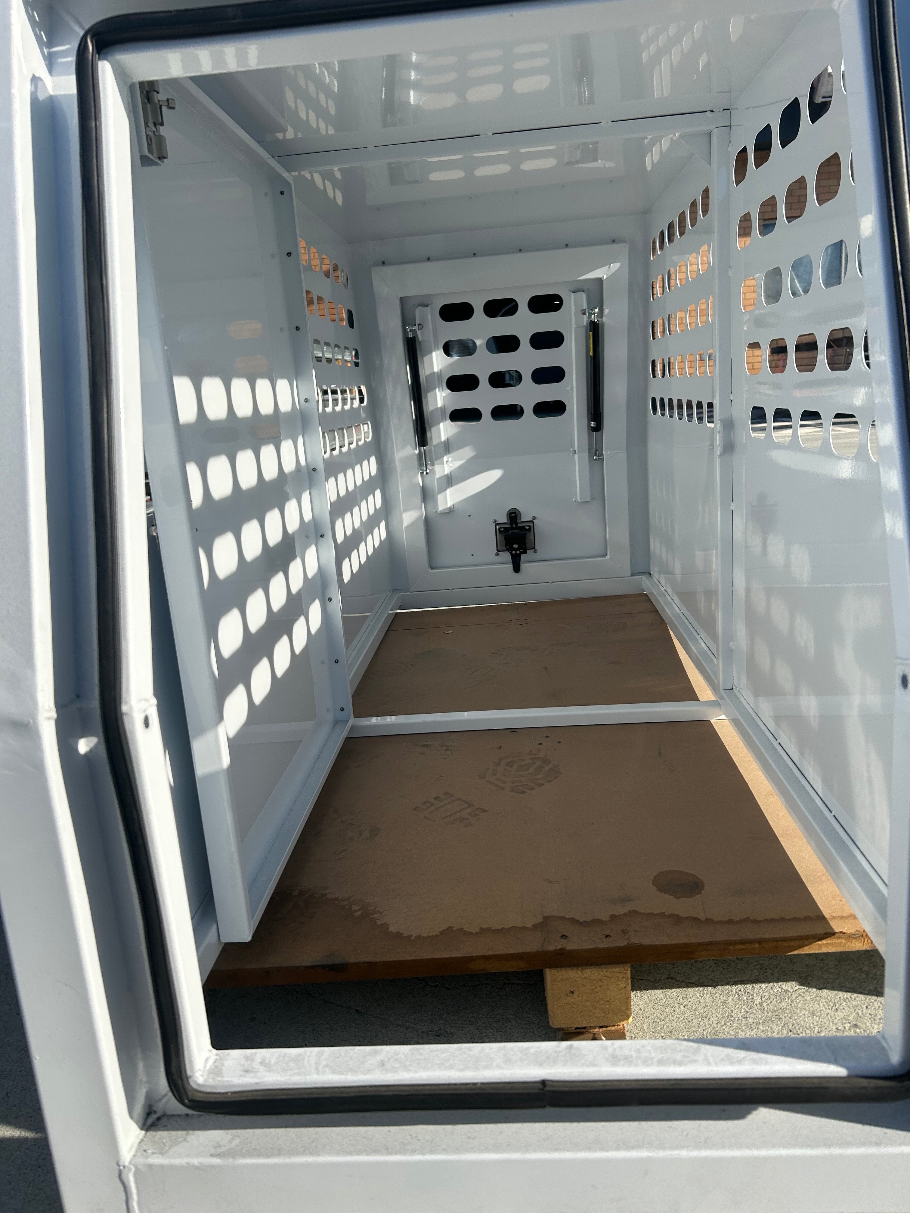 UTE Dog Cages – Aluminium Dog Boxes for Utes | Magnum MFG